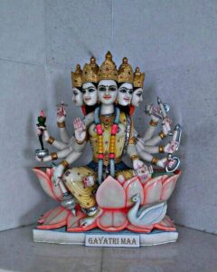 [142+] Maa Gayatri Images, Photos & Wallpaper Free Download